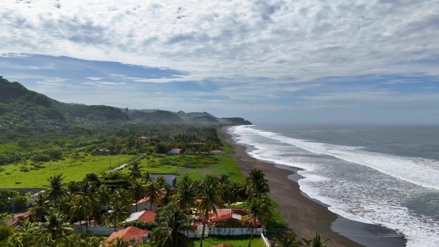 Playa El Majahual | El Salvador: Qué Hacer y Cómo Llegar